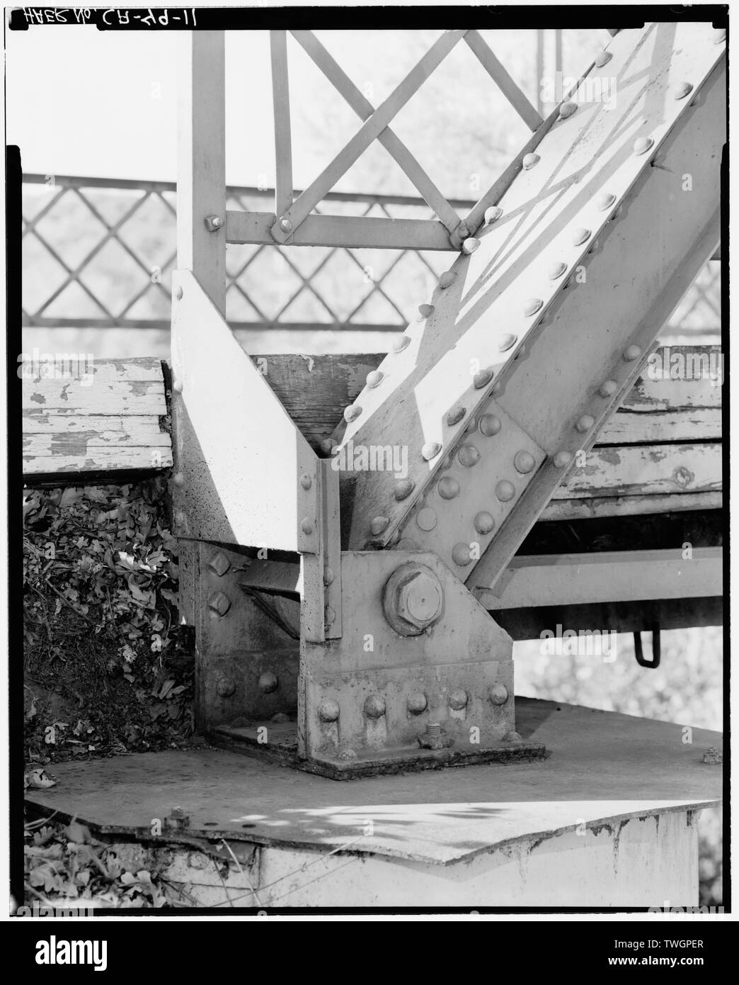 Bridge roller Black and White Stock Photos & Images - Alamy