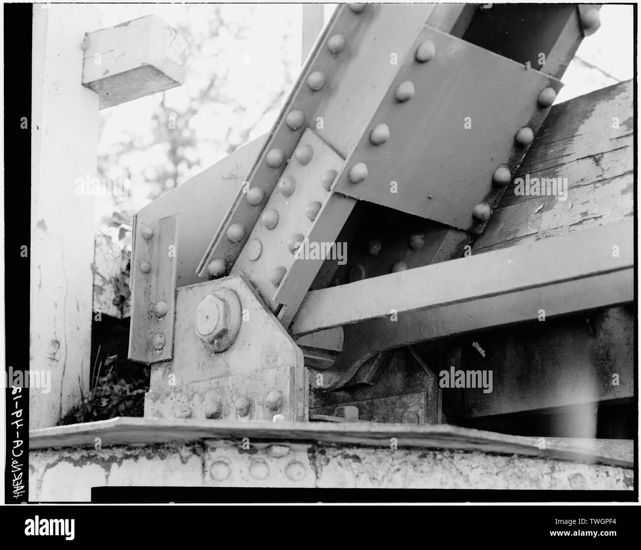 Bridge roller Black and White Stock Photos & Images - Alamy