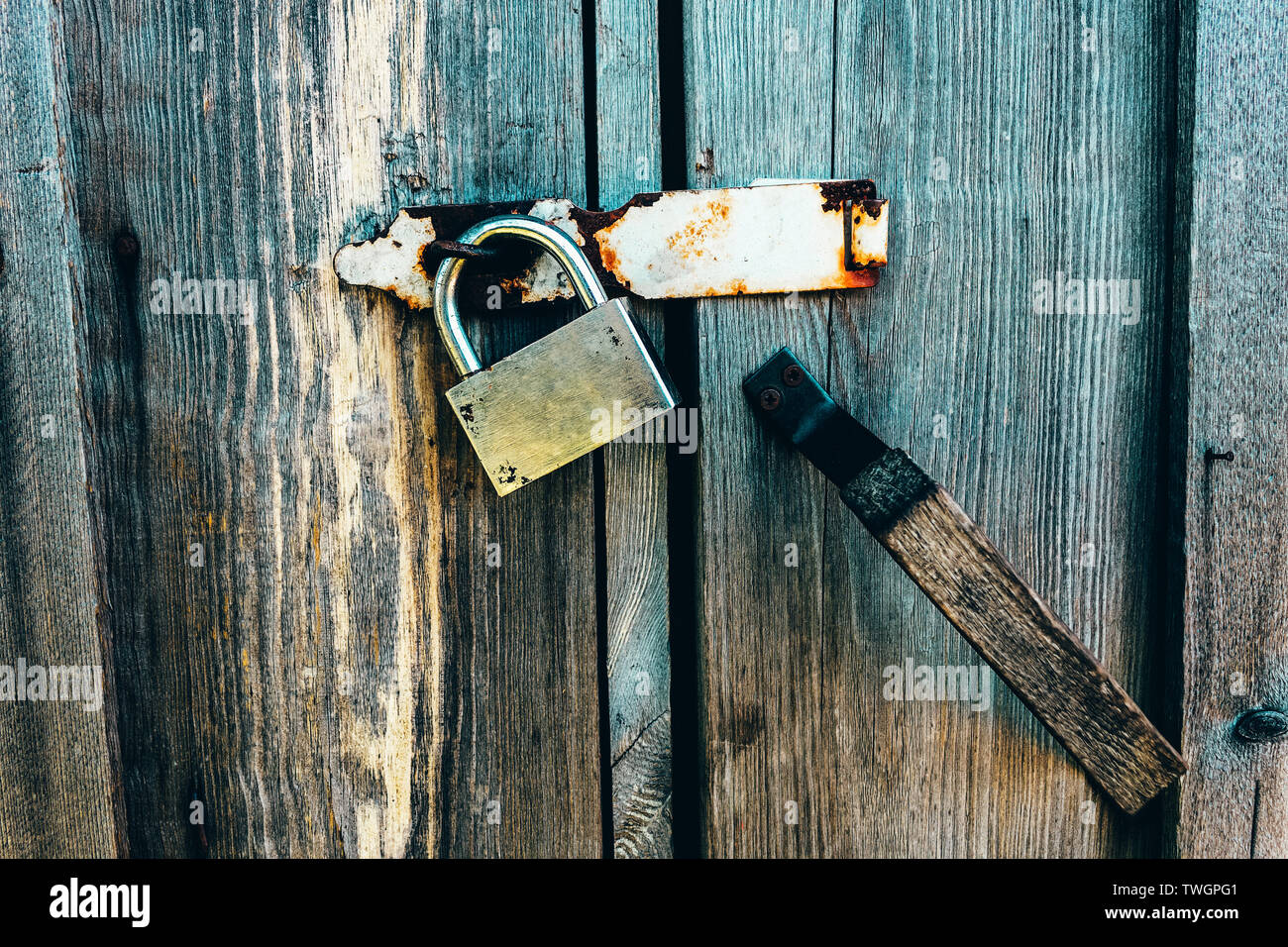Hangar lock hi-res stock photography and images - Alamy