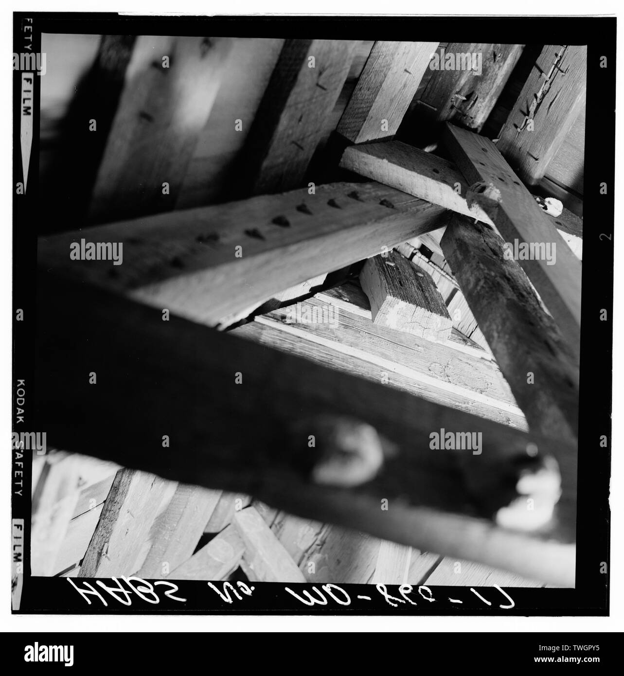 ROOF FRAME, SOUTH SLOPE, DETAIL OF FRAMING - Sarum, State Route 234 ...