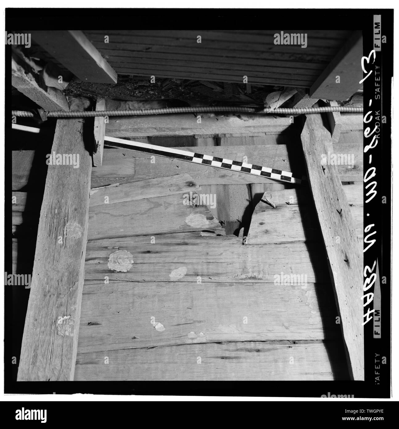 ROOF FRAME, SOUTH SLOPE, DETAIL OF FRAMING - Sarum, State Route 234 ...