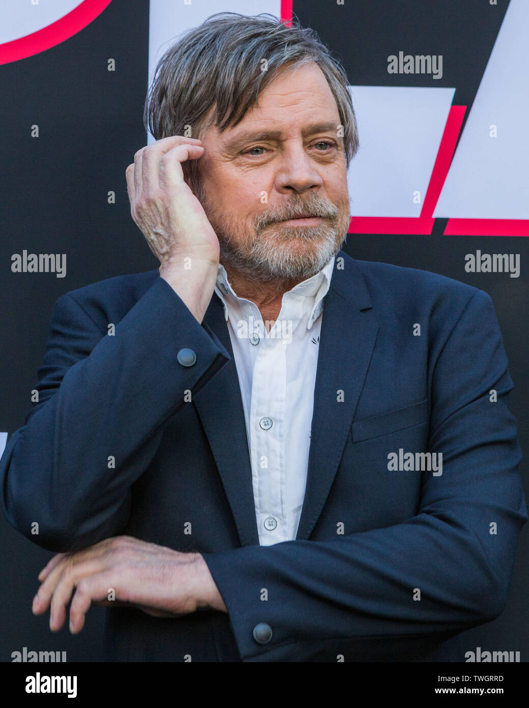 HOLLYWOOD, LOS ANGELES, CALIFORNIA, USA - JUNE 19: Mark Hamill arrives ...
