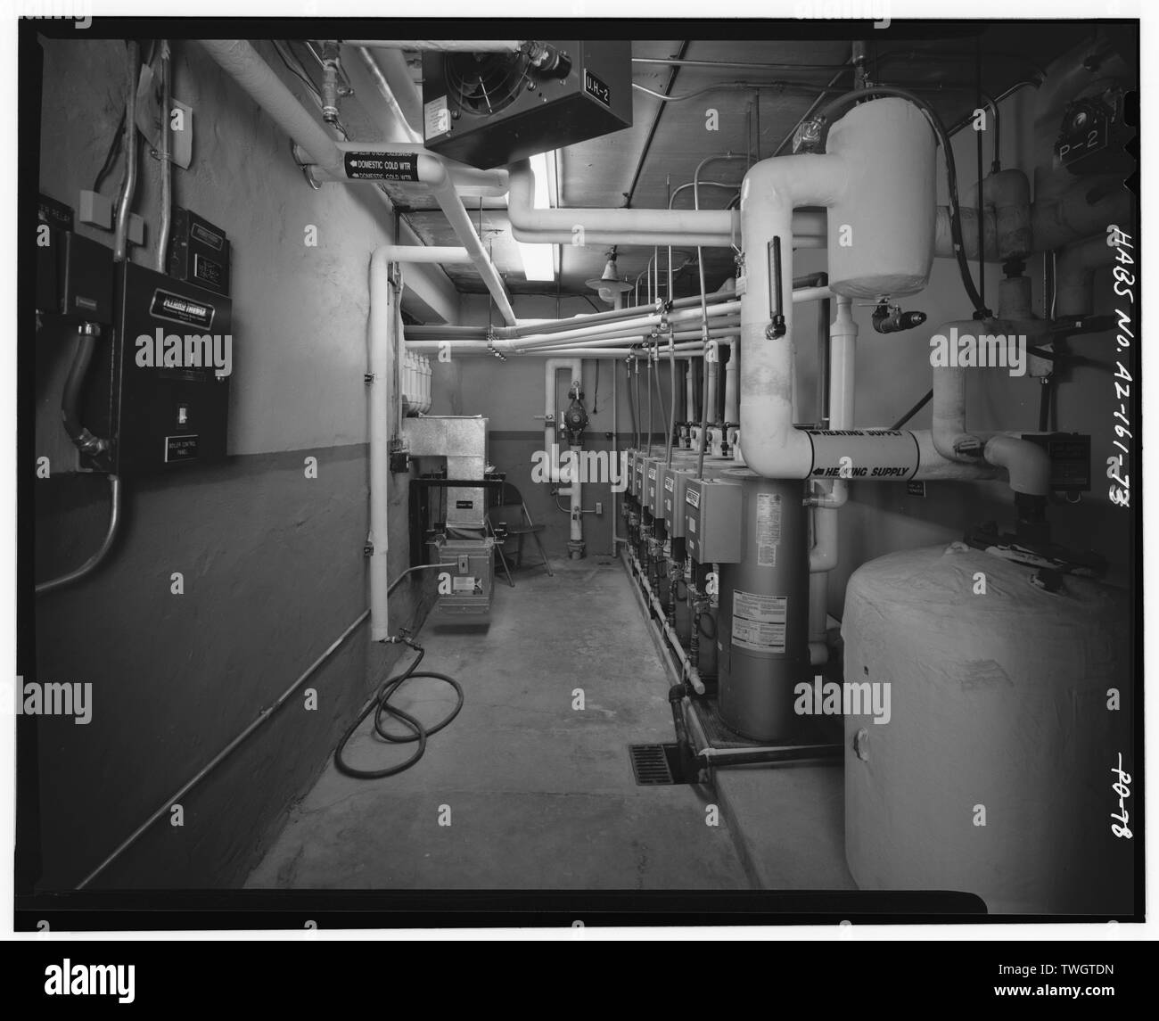 Desert facility Black and White Stock Photos & Images - Alamy