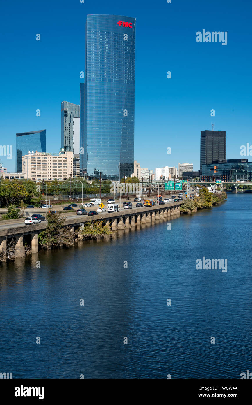 FMC TOWER (© PELLI CLARK PELLI 2017) CIRA CENTER SOUTH SCHUYLKILL RIVER ...