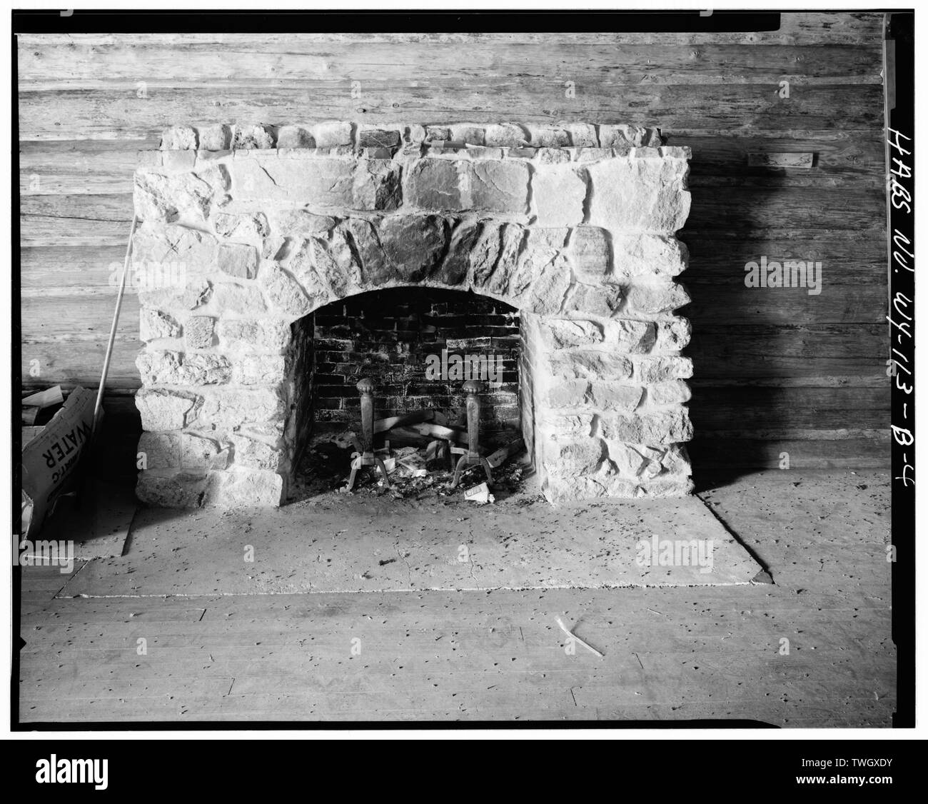 RUSSELL LUCAS CABIN, INTERIOR DETAIL OF REAR FIREPLACE. - Geraldine ...