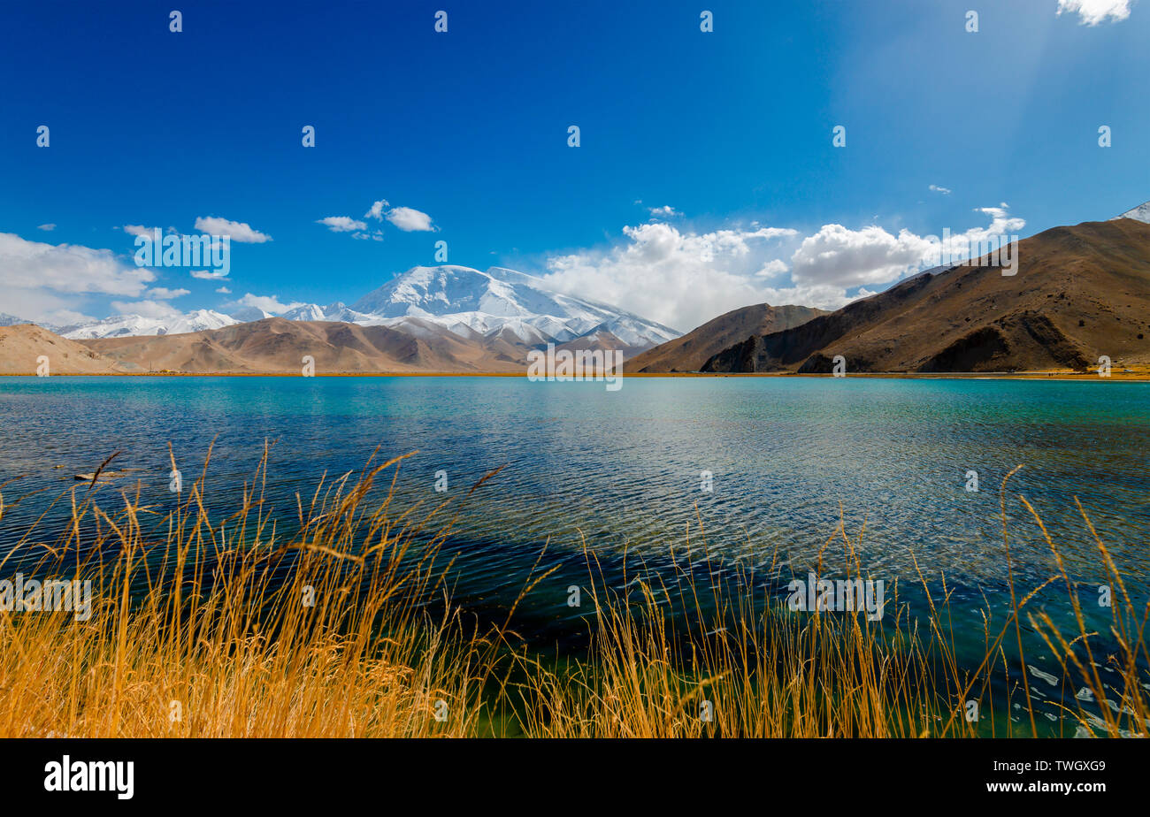 Karakari lake, Pamir plateau Stock Photo - Alamy