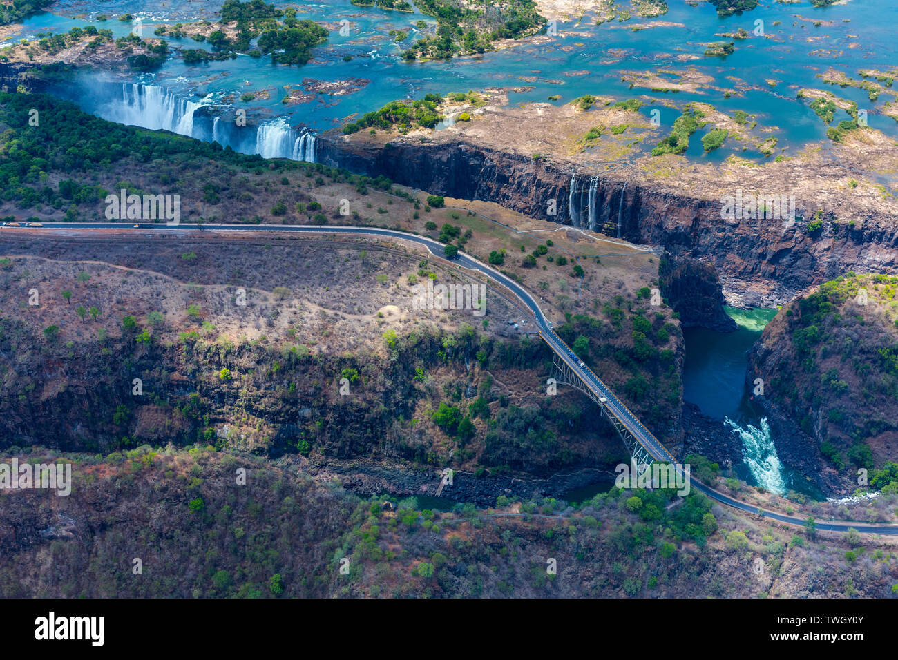 Bridge border between Zambia and Zimbabwe, Zambezi river, Victoria ...
