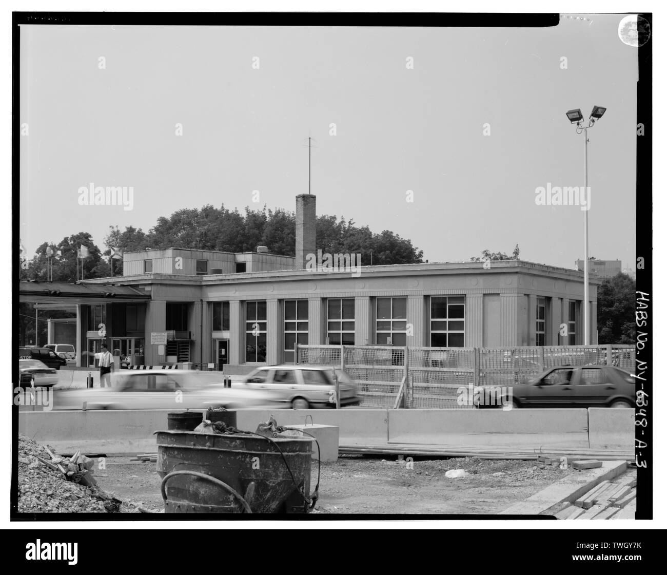 - Rainbow Bridge Toll Plaza, Inspection Office Building, Rainbow Plaza ...