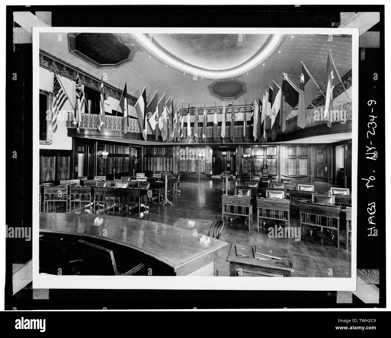 Reception room, 2nd floor - New York City Hall, City Hall Park, New ...