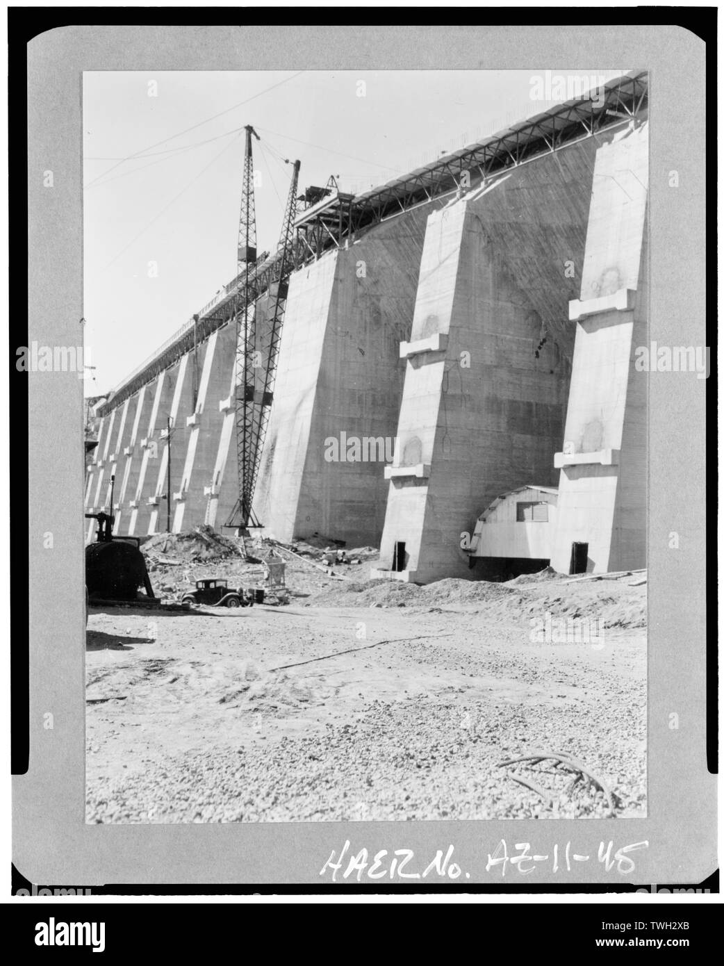 Reinforcement work to buttresses at Pleasant Dam. Support work for ...