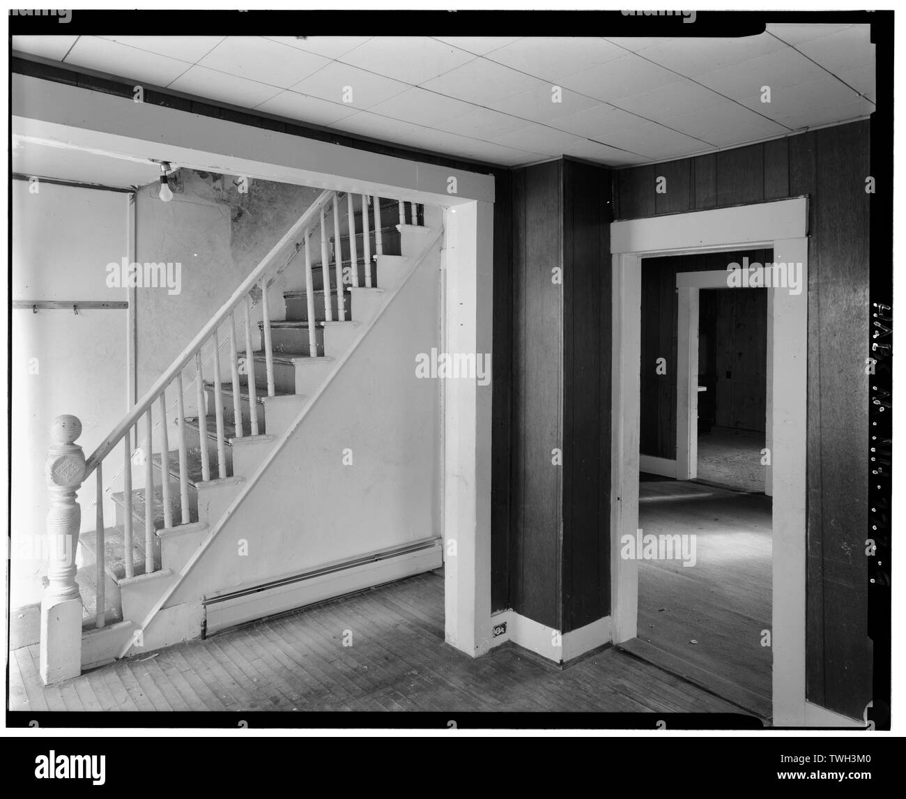 First floor rear entrance hi-res stock photography and images - Alamy