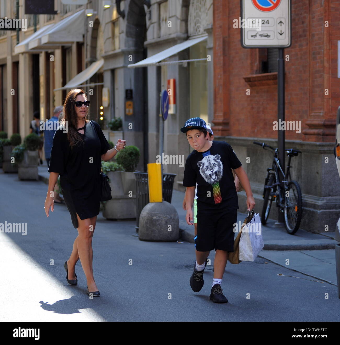 Milan, Alena Seredova and children shopping in the center Alena ...