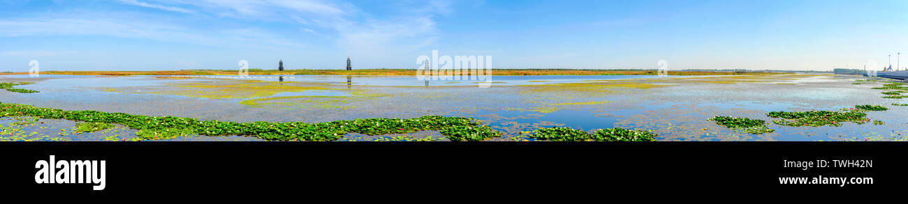 Tongjiang hi-res stock photography and images - Alamy