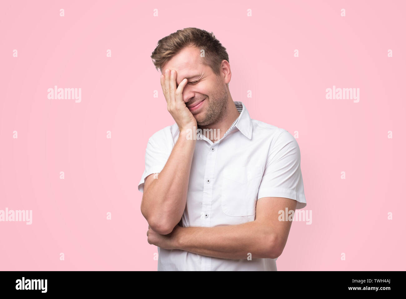 Covering mouth laughing hi-res stock photography and images - Alamy