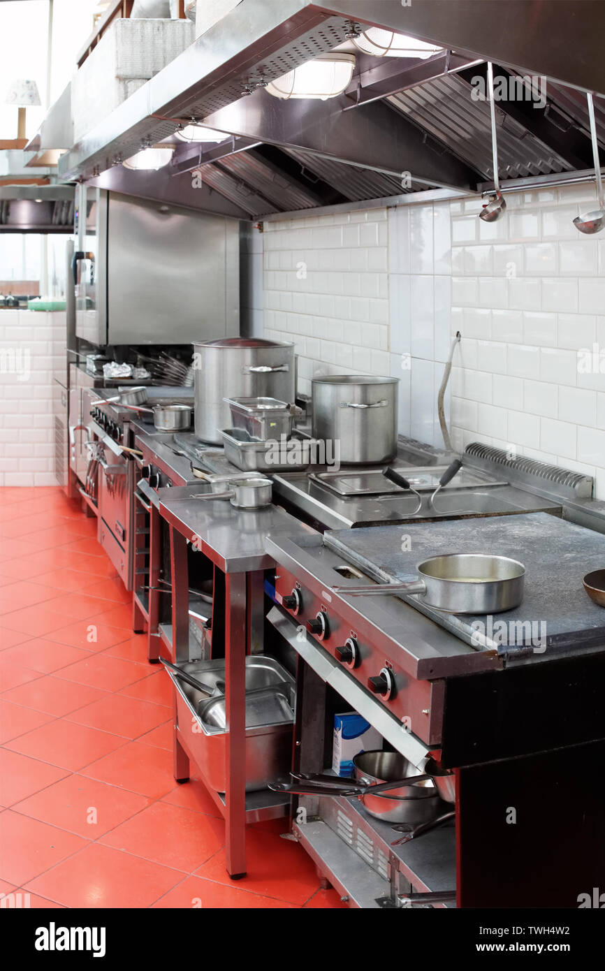 Typical kitchen of a restaurant Stock Photo - Alamy