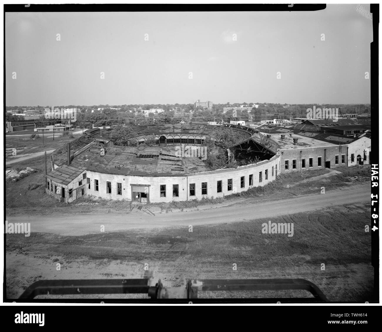 Roadhouse showing roof arrangement, facing west. - Chicago, Burlington ...