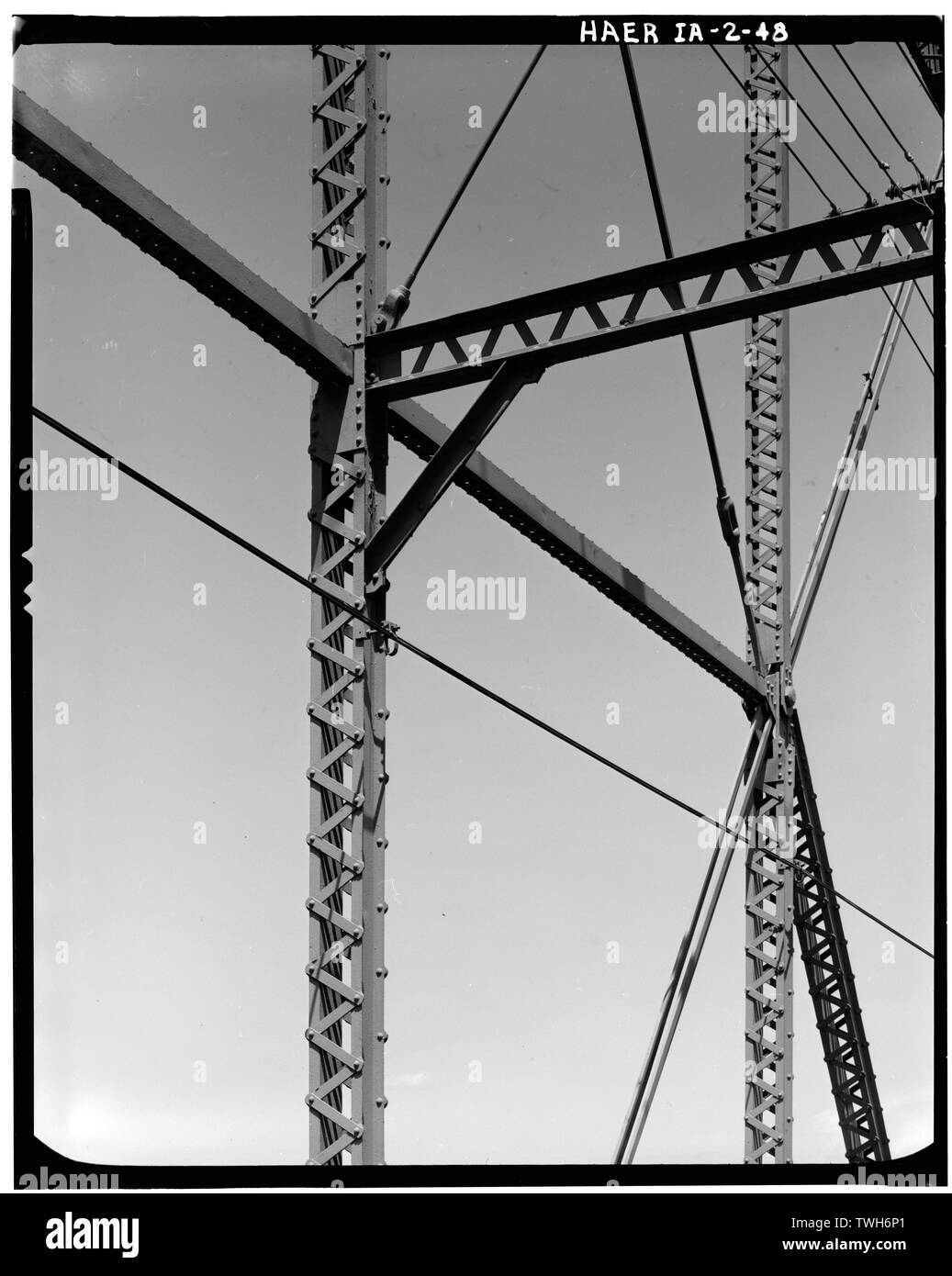 Midspan hi-res stock photography and images - Alamy
