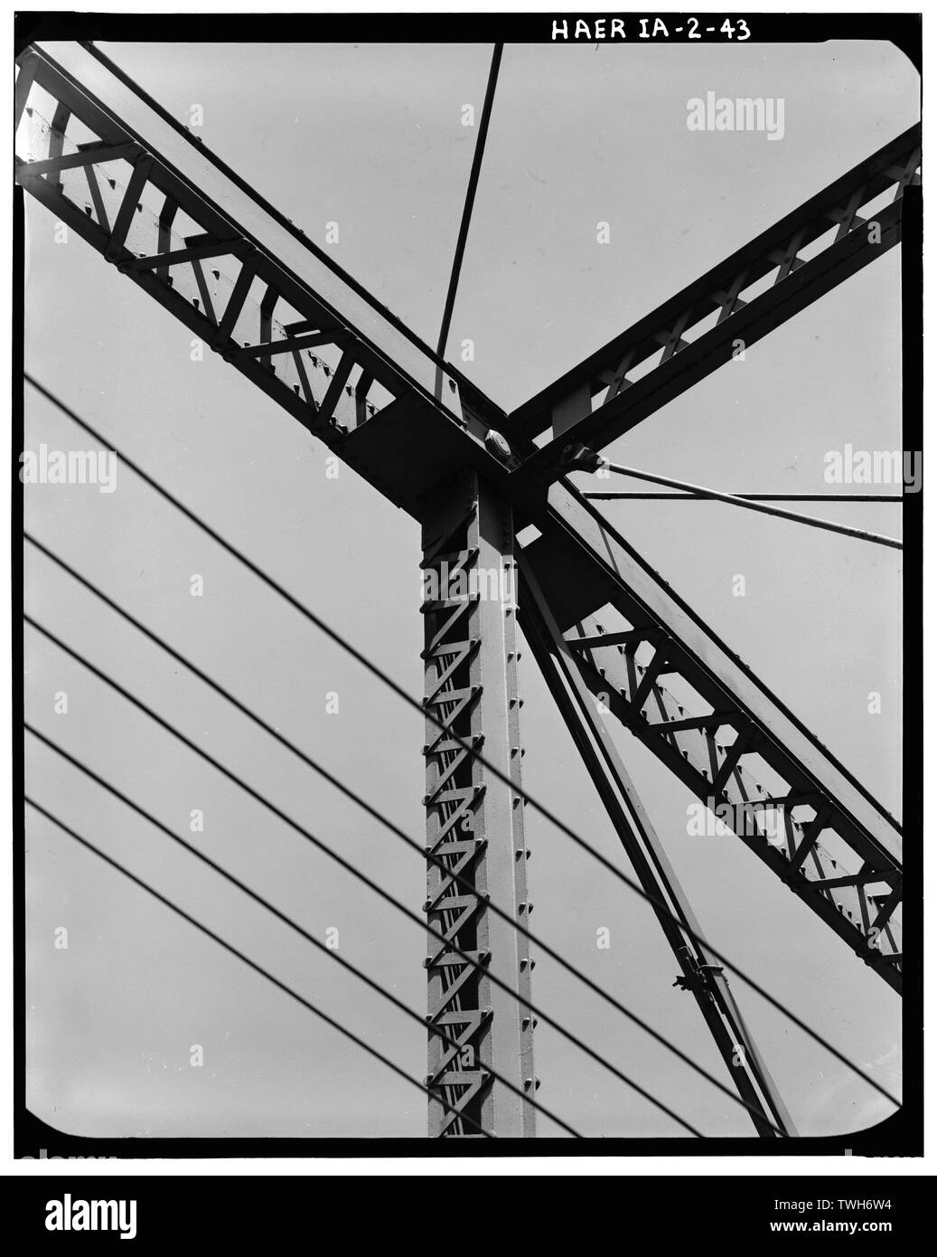 Robert A. Ryan, photographer. TOP CHORD CONNECTION AT PANEL POINT rh ...