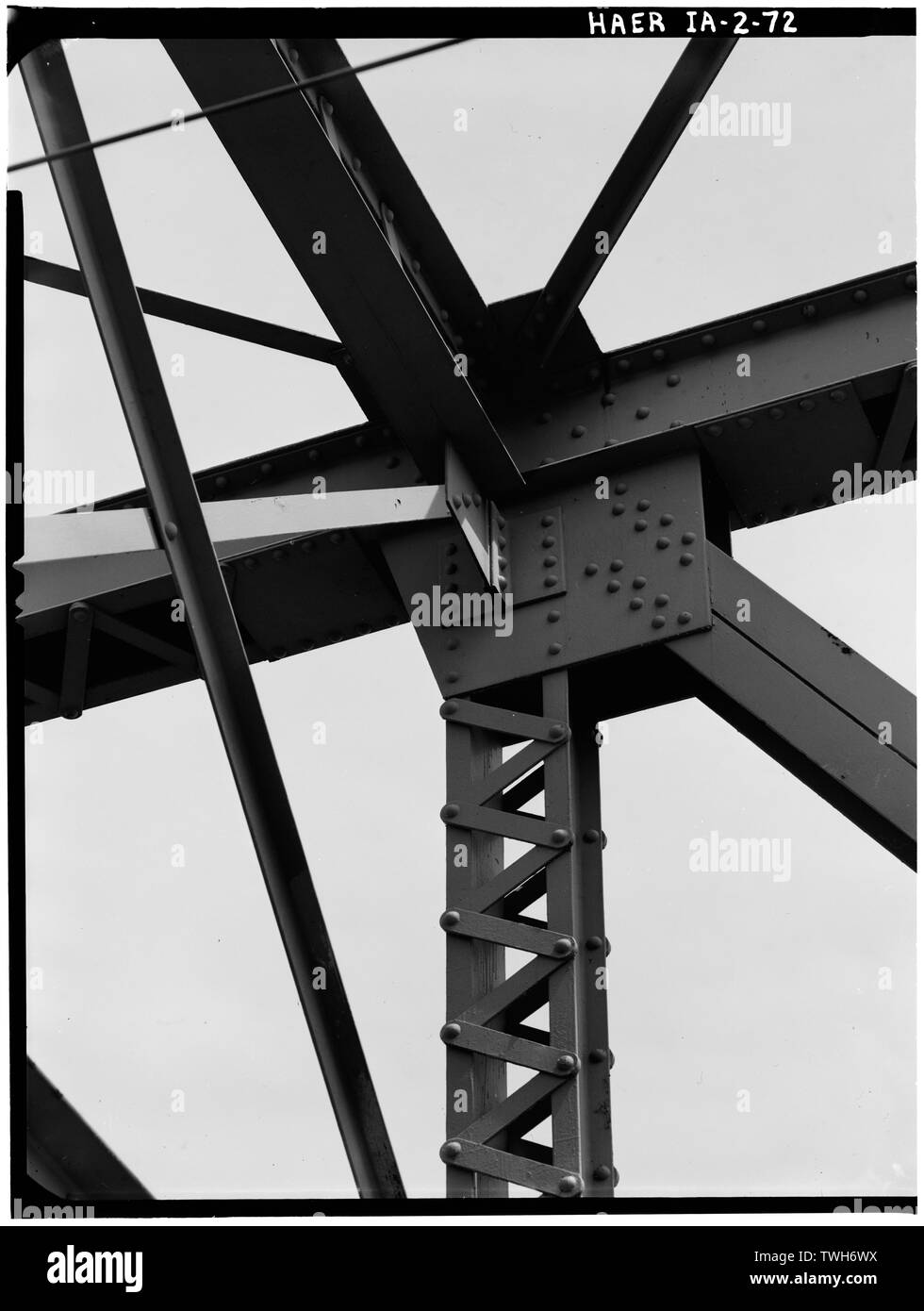 Bridge top chord hi-res stock photography and images - Alamy