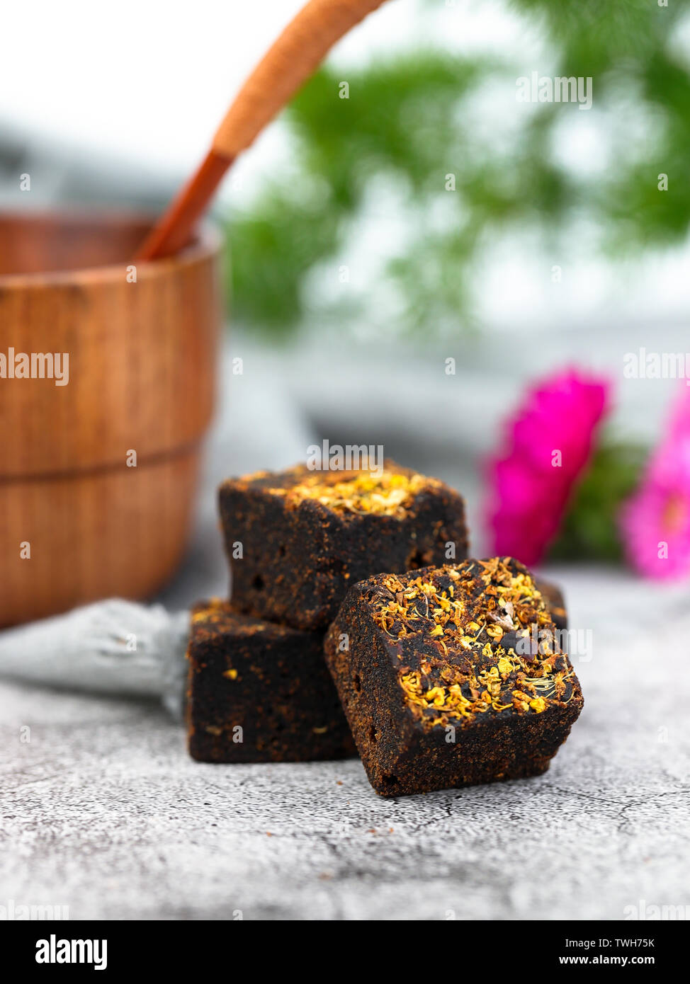 Black sugar, brown sugar, osmanthus, black sugar Stock Photo - Alamy