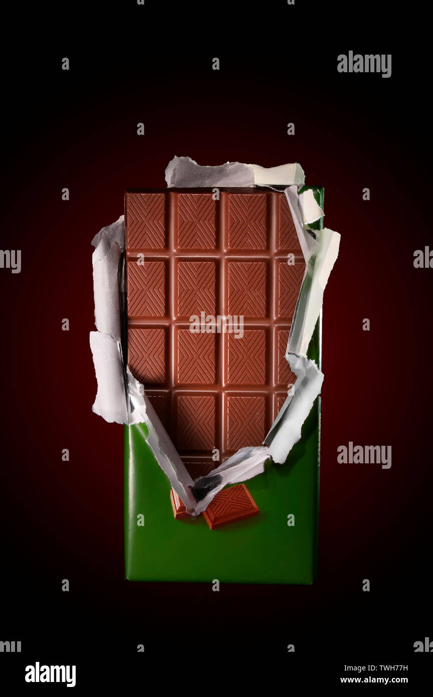 Opened foil chocolate candy hi-res stock photography and images - Alamy