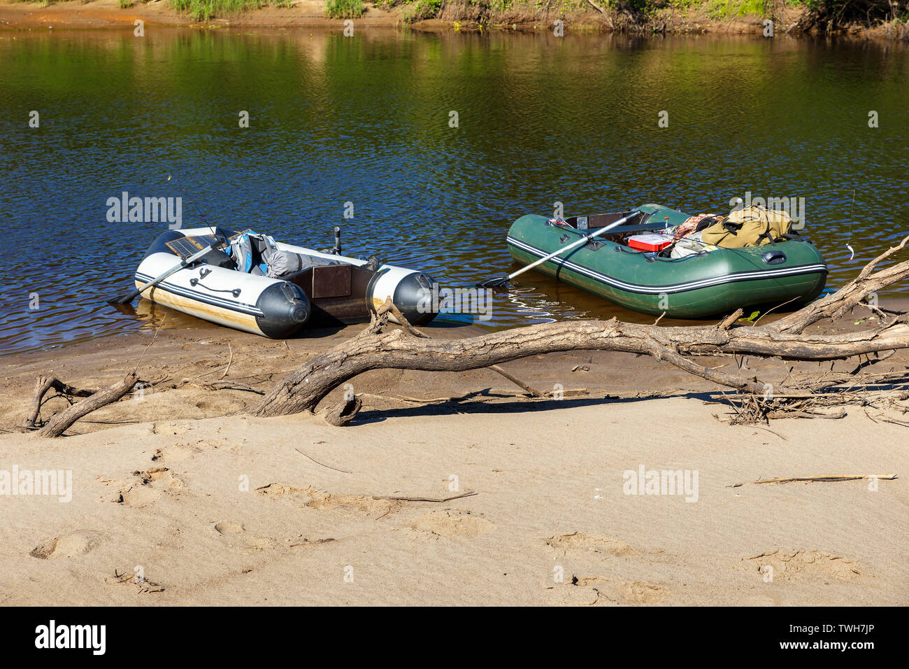 Alloy boats hi-res stock photography and images - Alamy