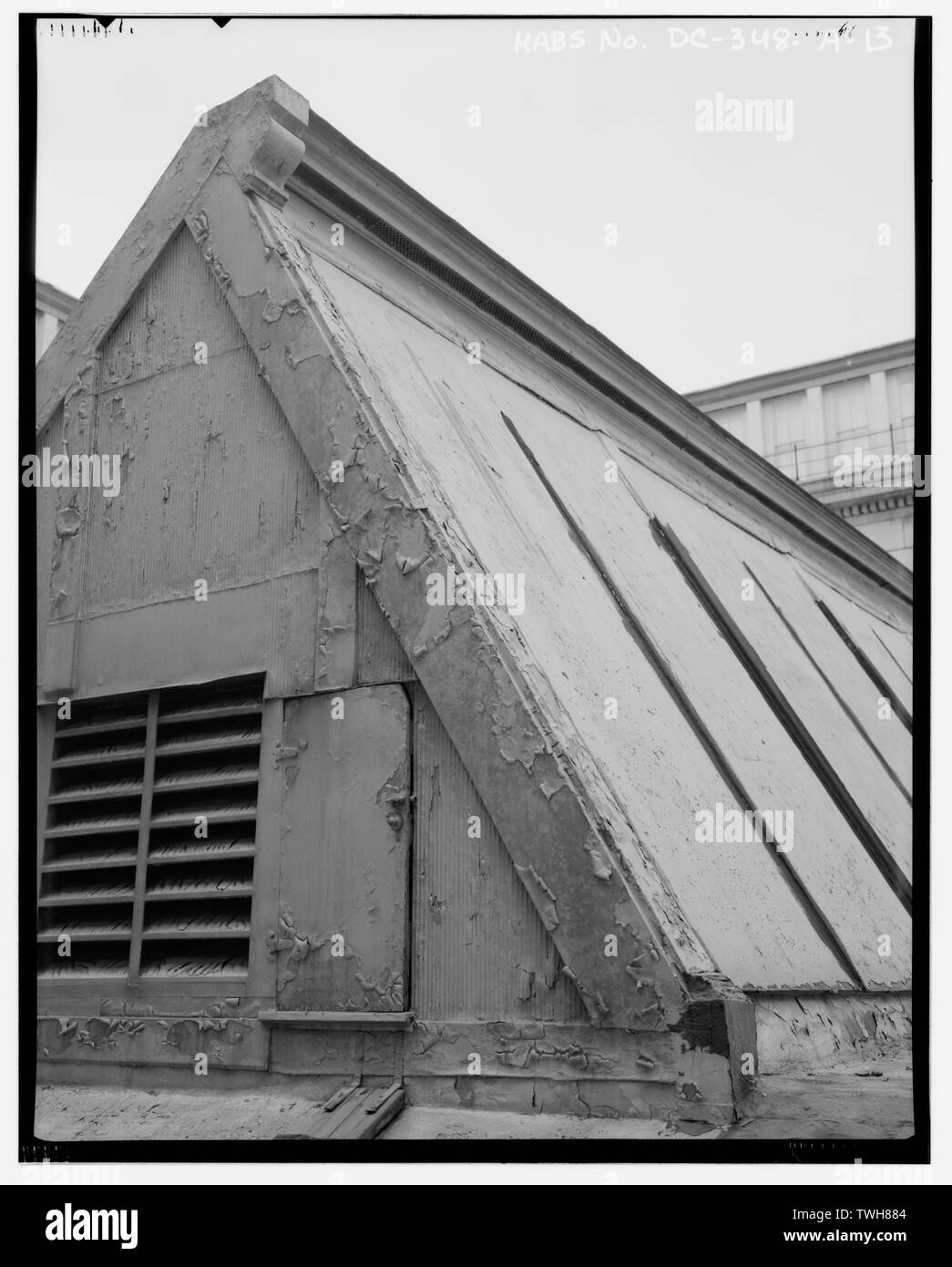 Gable facing hi-res stock photography and images - Alamy
