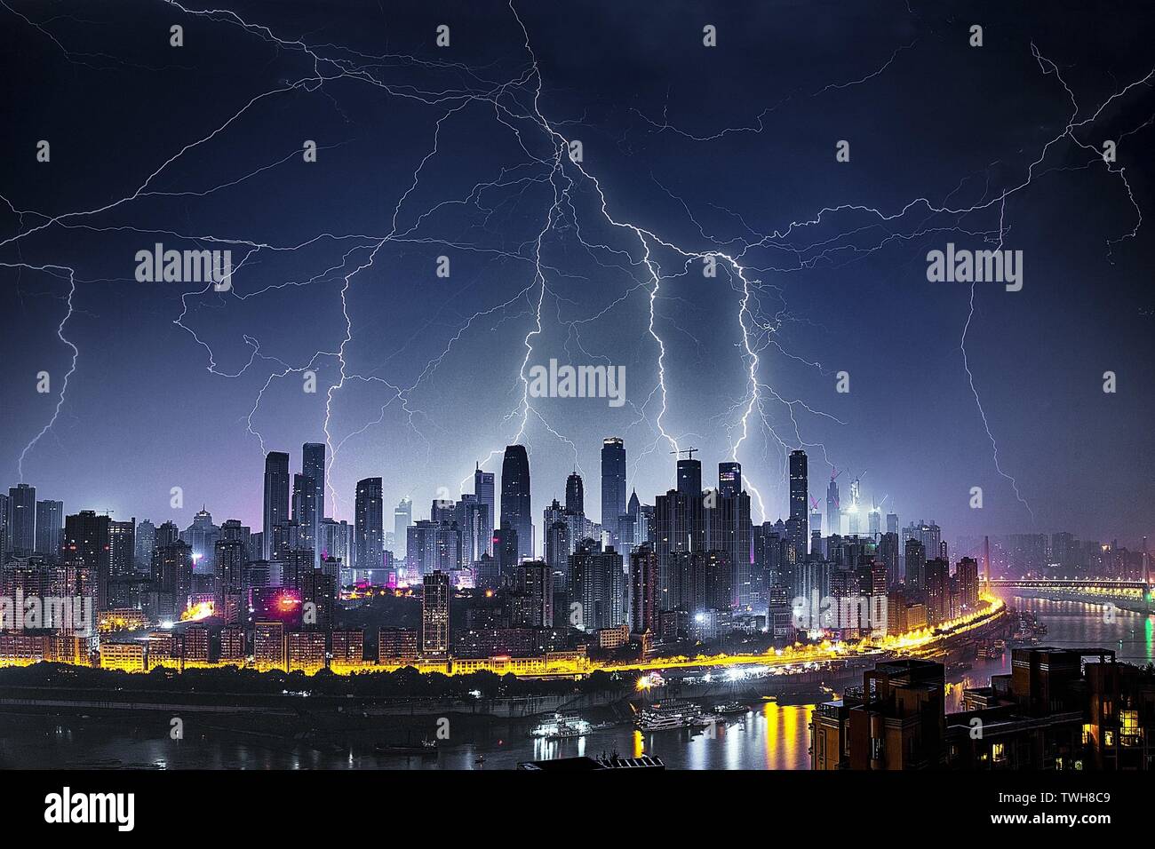 Chongqing chungking hi-res stock photography and images - Alamy