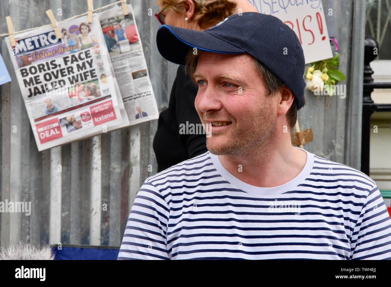 Metro newspaper hi-res stock photography and images - Alamy