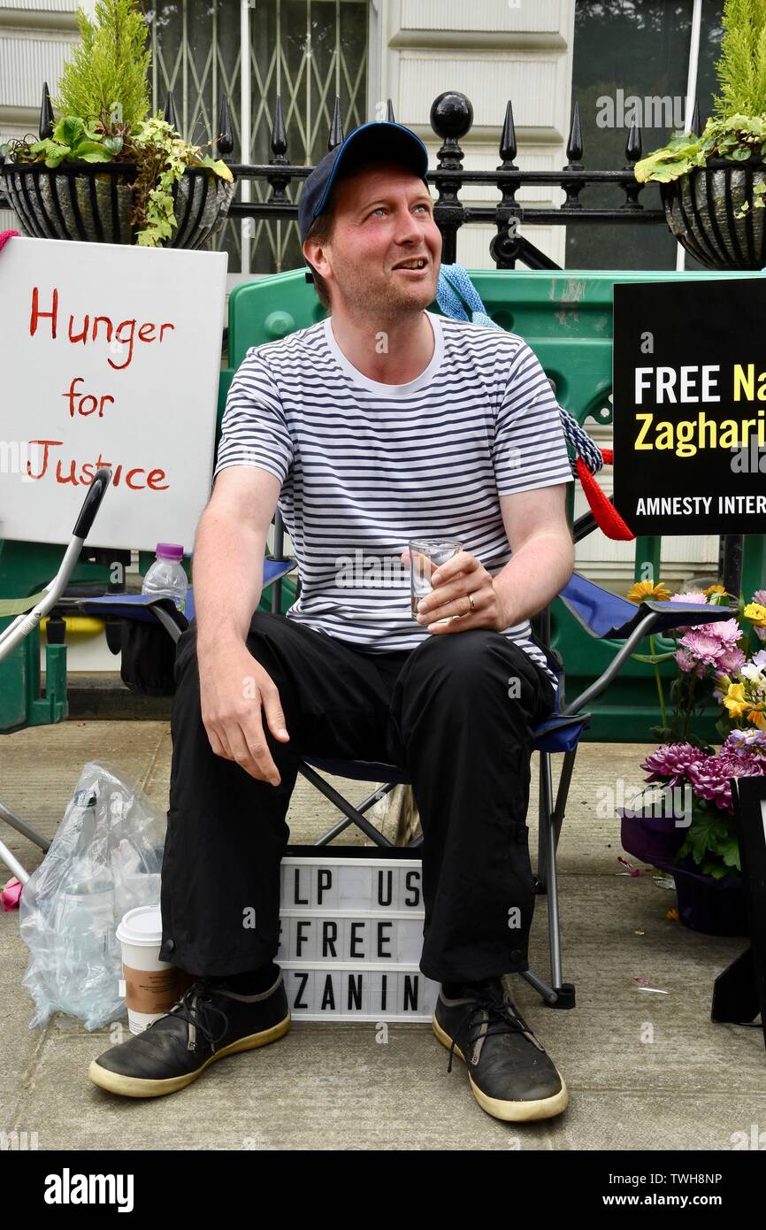 Hungry 4 justice hi-res stock photography and images - Alamy