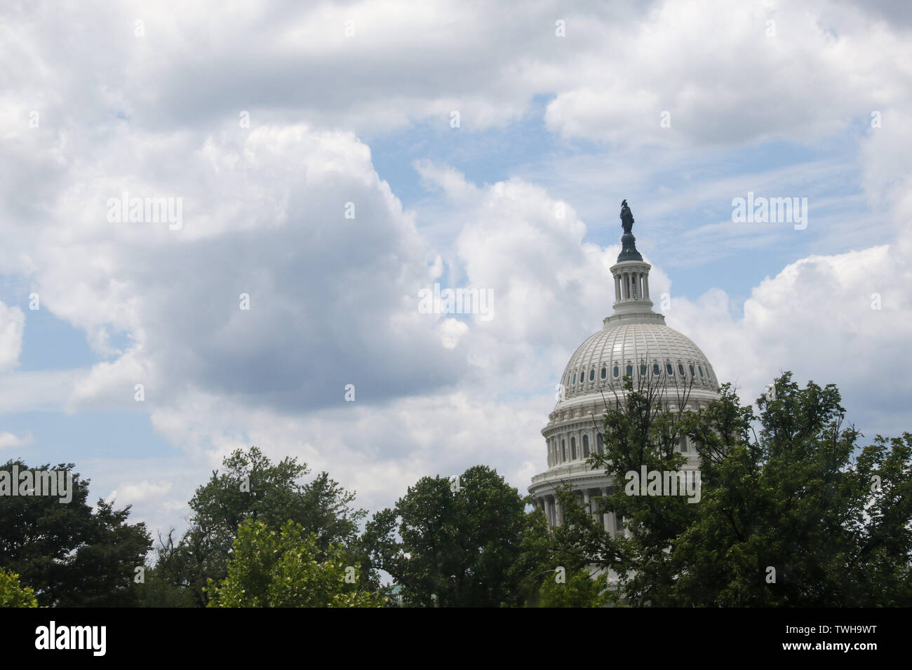 Capitol building dome restoration hi-res stock photography and images ...