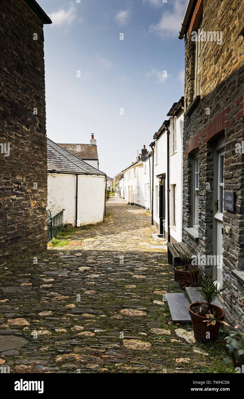 Cobbled streets of Boscastle, Cornwall, UK Stock Photo - Alamy
