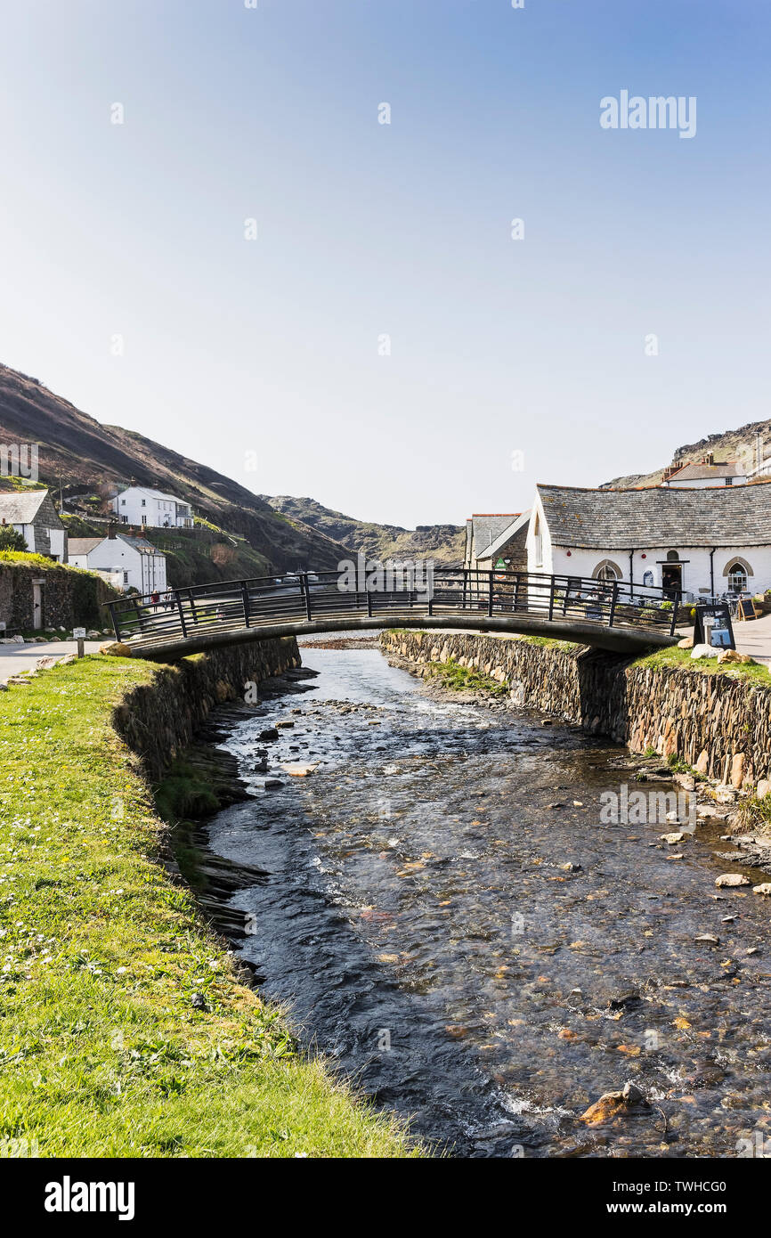 River Valency enters the sea at Boscastle, Cornwall, UK Stock Photo - Alamy