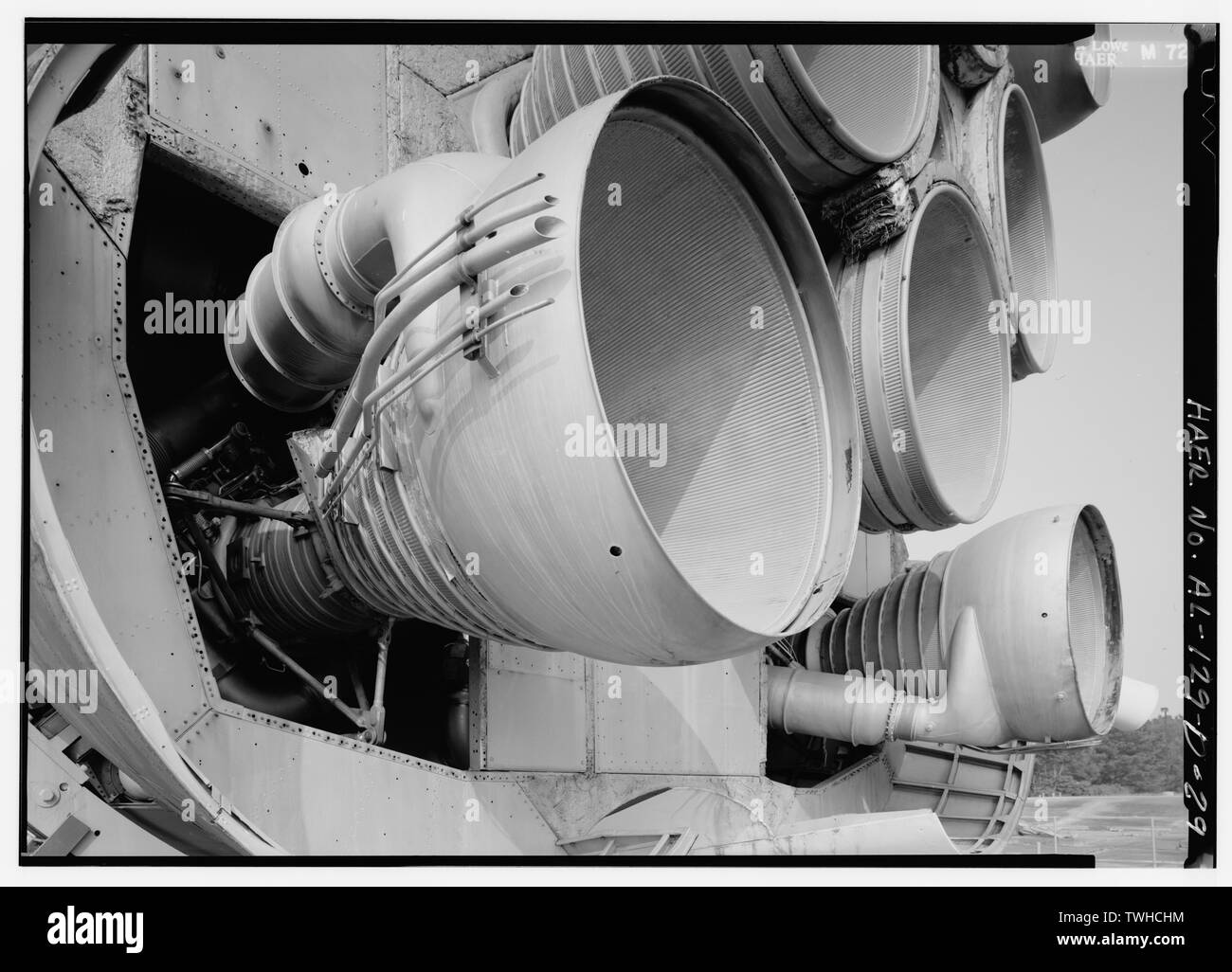Structural test stand Black and White Stock Photos & Images - Alamy