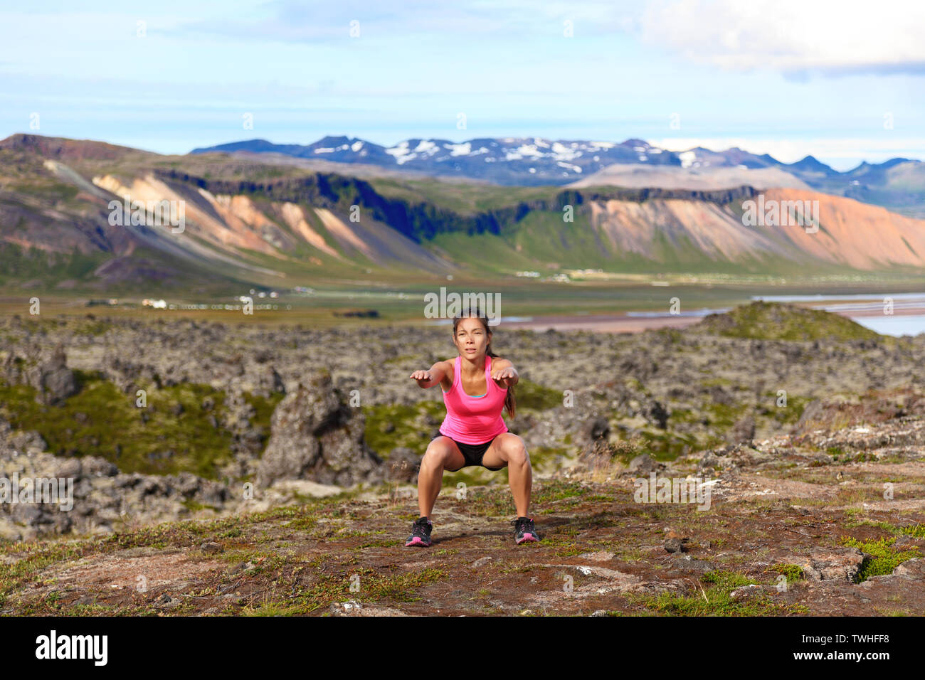 Full squat hi-res stock photography and images - Alamy