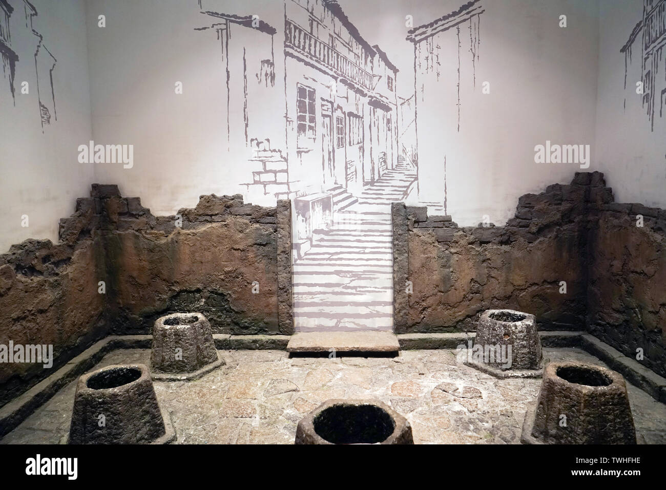 Hangzhou Museum exhibits Stock Photo - Alamy