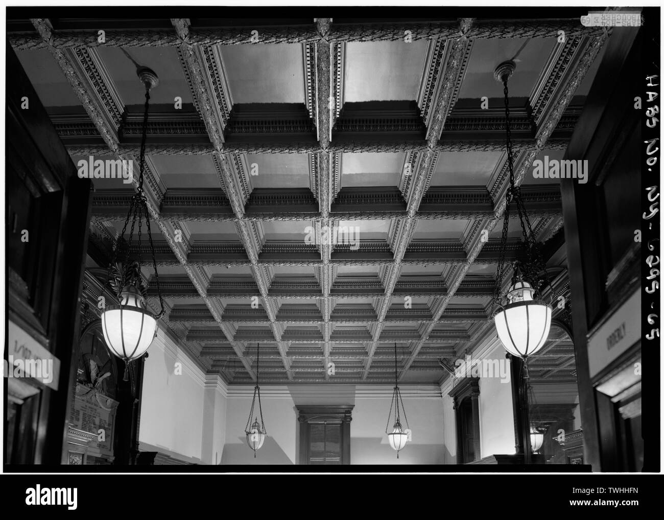 SECOND FLOOR, FIRST COMPANY ROOM, DETAIL OF CEILING - Seventh Regiment ...