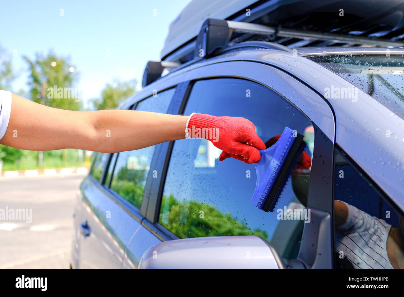 Rubber scraper hi-res stock photography and images - Alamy