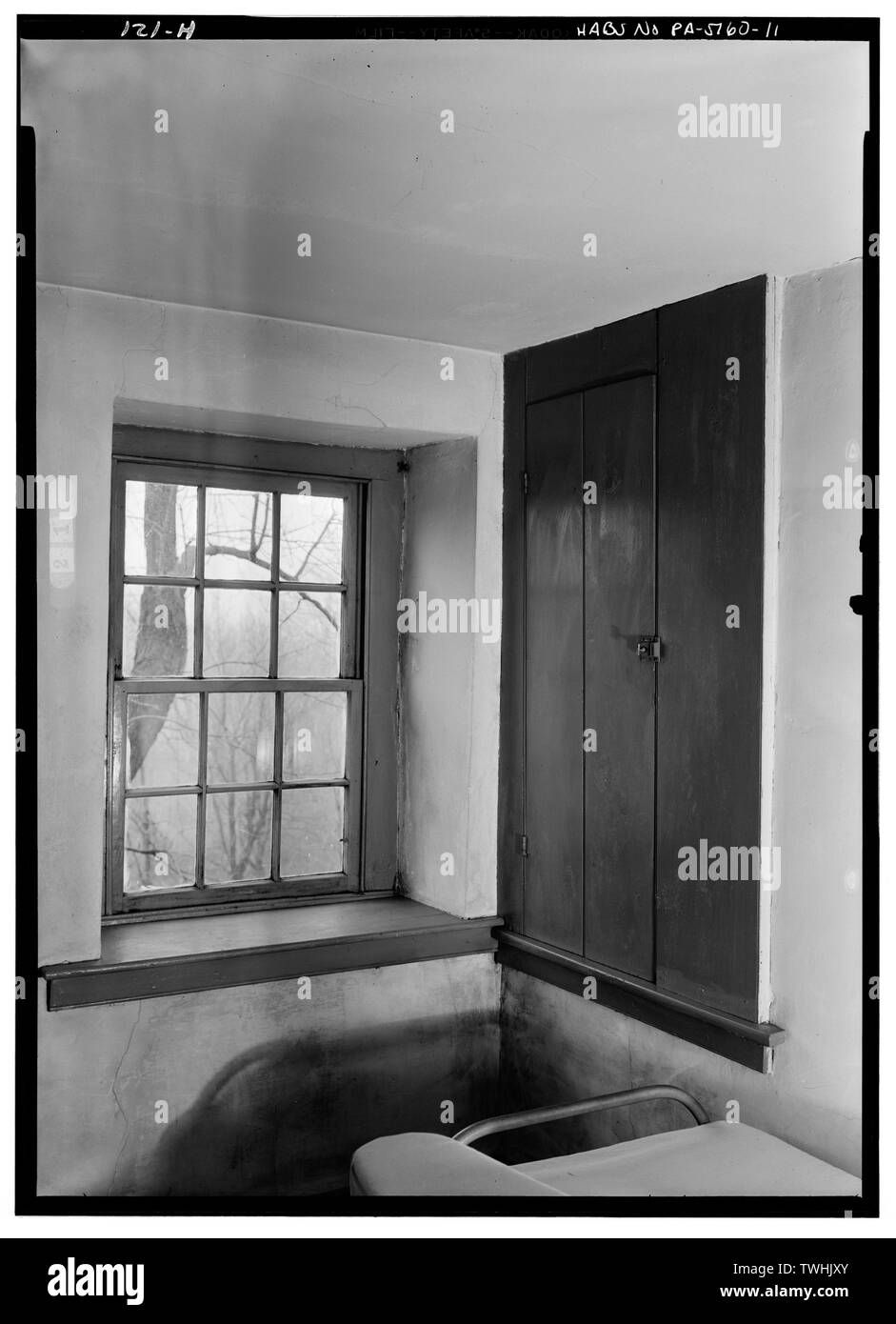 SECOND FLOOR, ROOM 8, WINDOW AND CLOSET - Hopewell Village, Employees ...