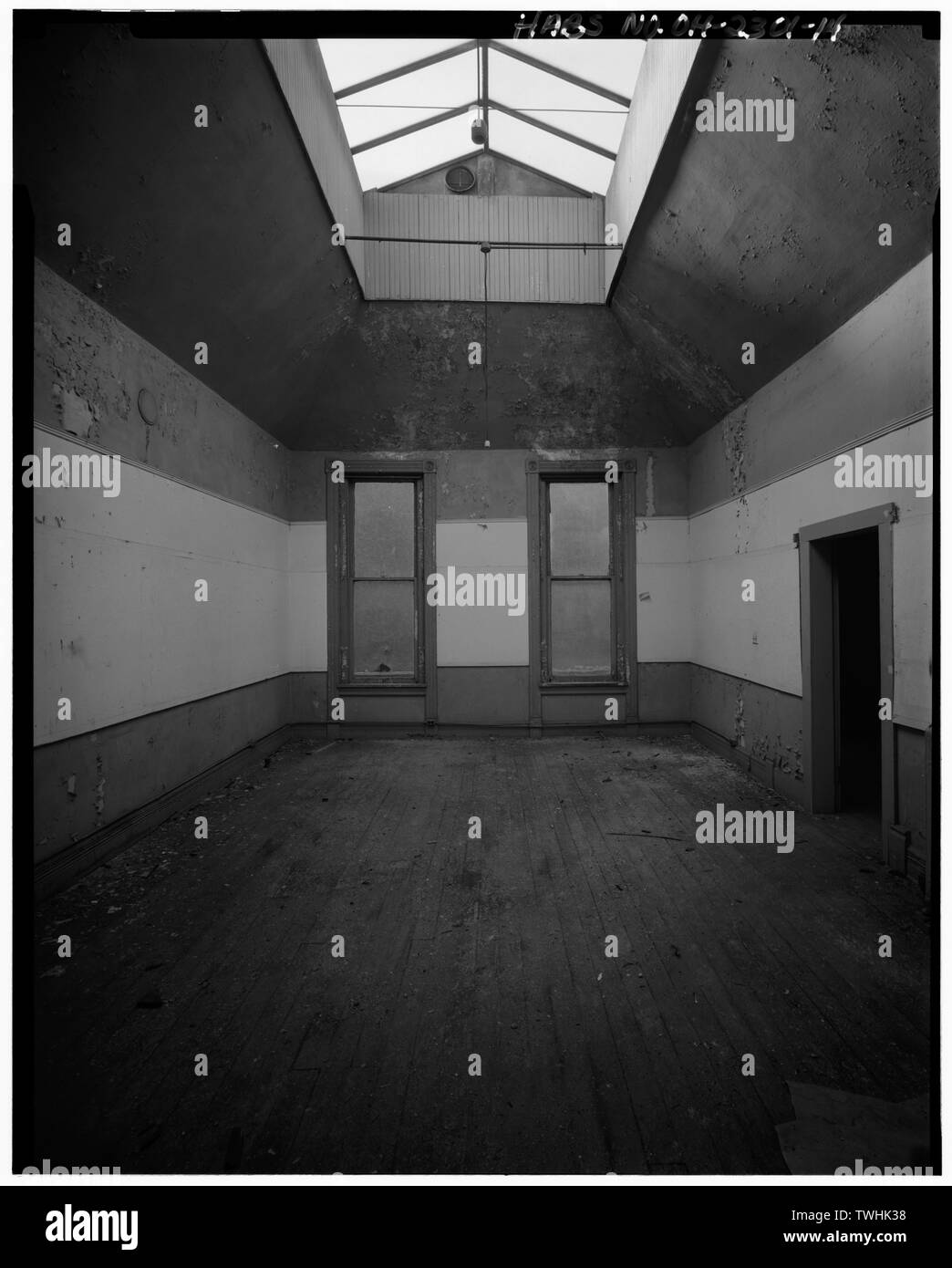 Skylighted hi-res stock photography and images - Alamy