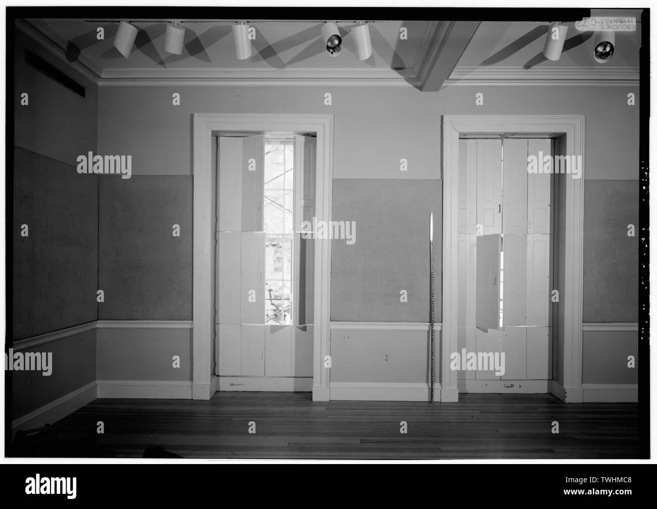 Left side wall Black and White Stock Photos & Images - Alamy