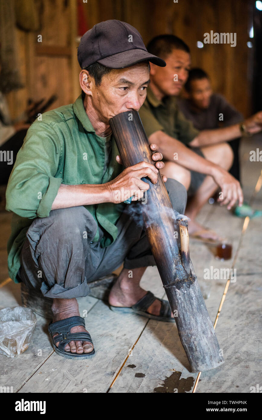 Opium laos hi-res stock photography and images - Alamy