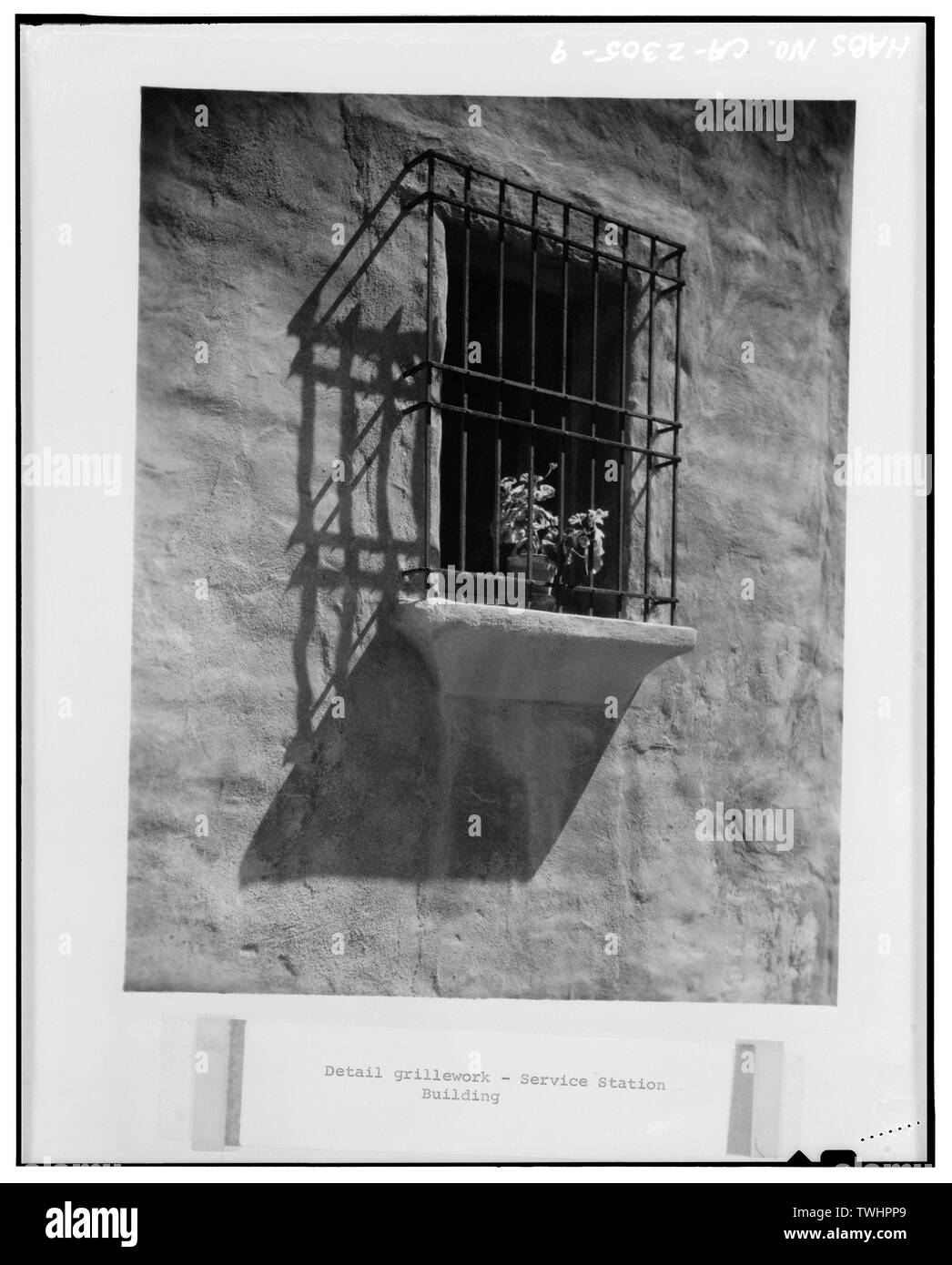 SERVICE STATION ANNEX, DETAIL OF WINDOW ON VIA DE SANTA FE - Rancho ...