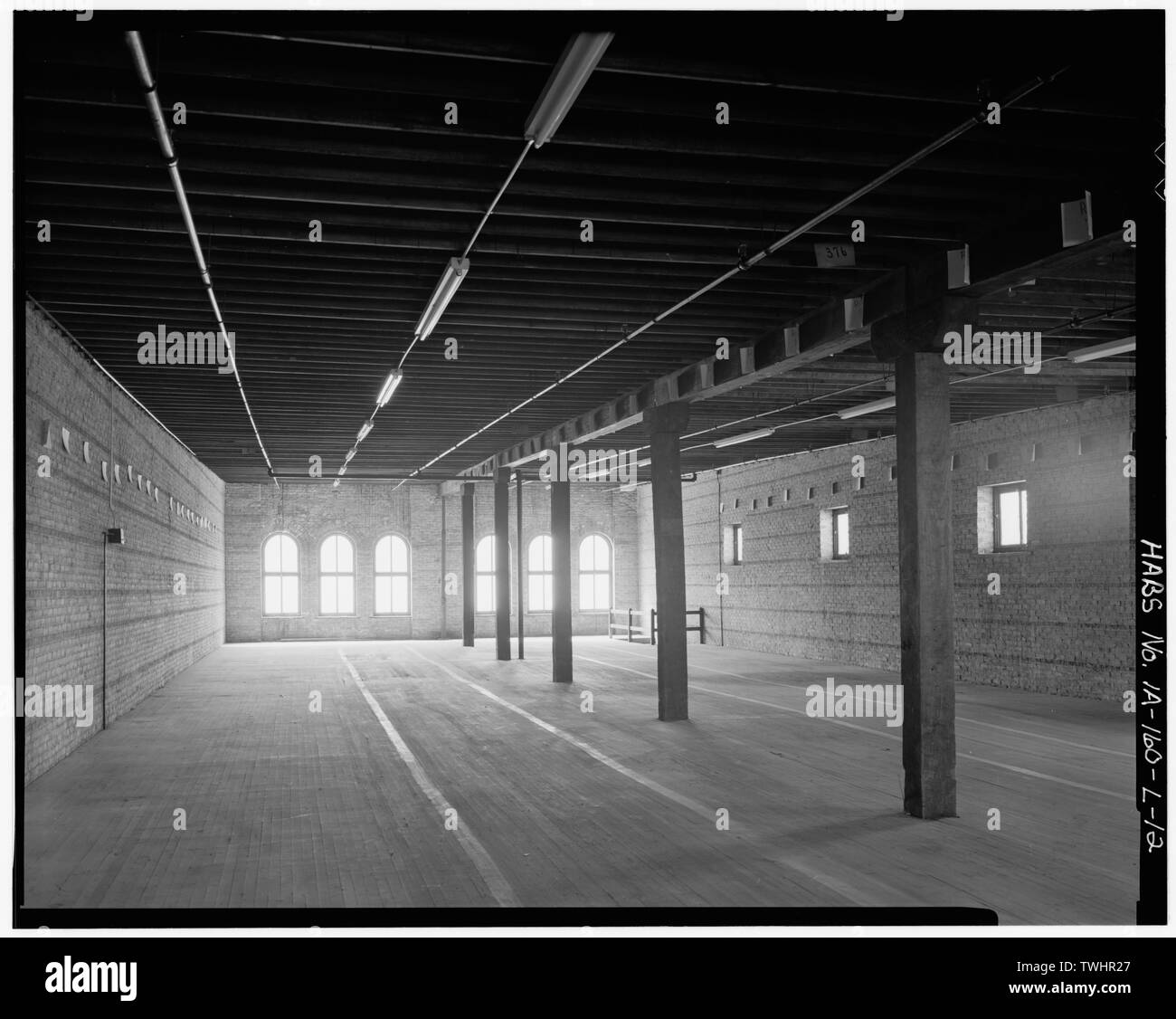Dubuque iowa street Black and White Stock Photos & Images - Alamy