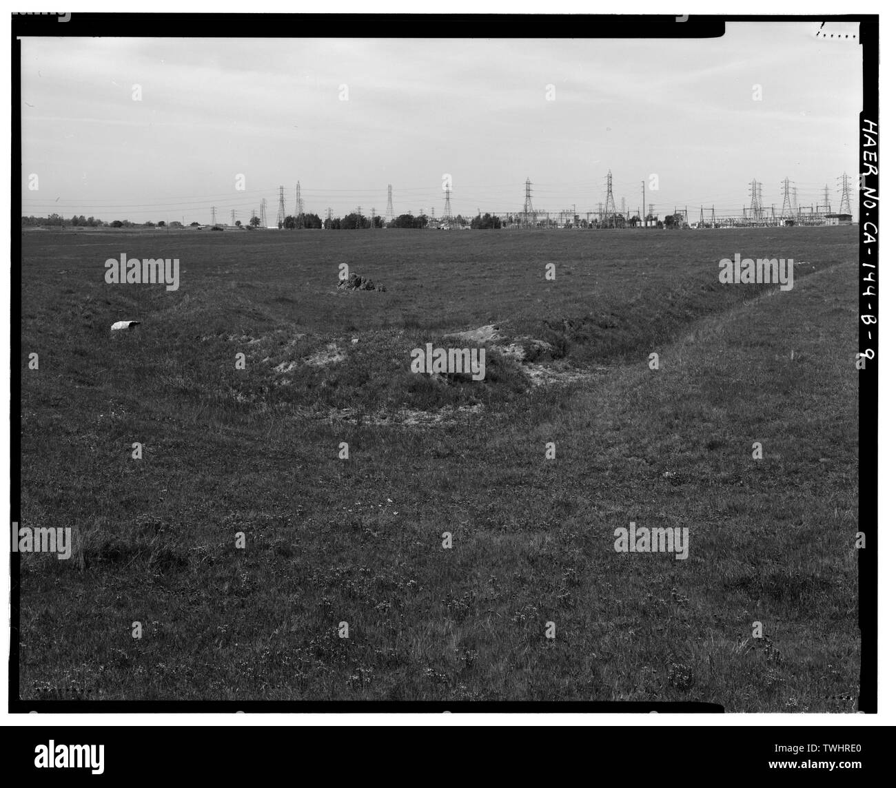 Ditch view Black and White Stock Photos & Images - Alamy