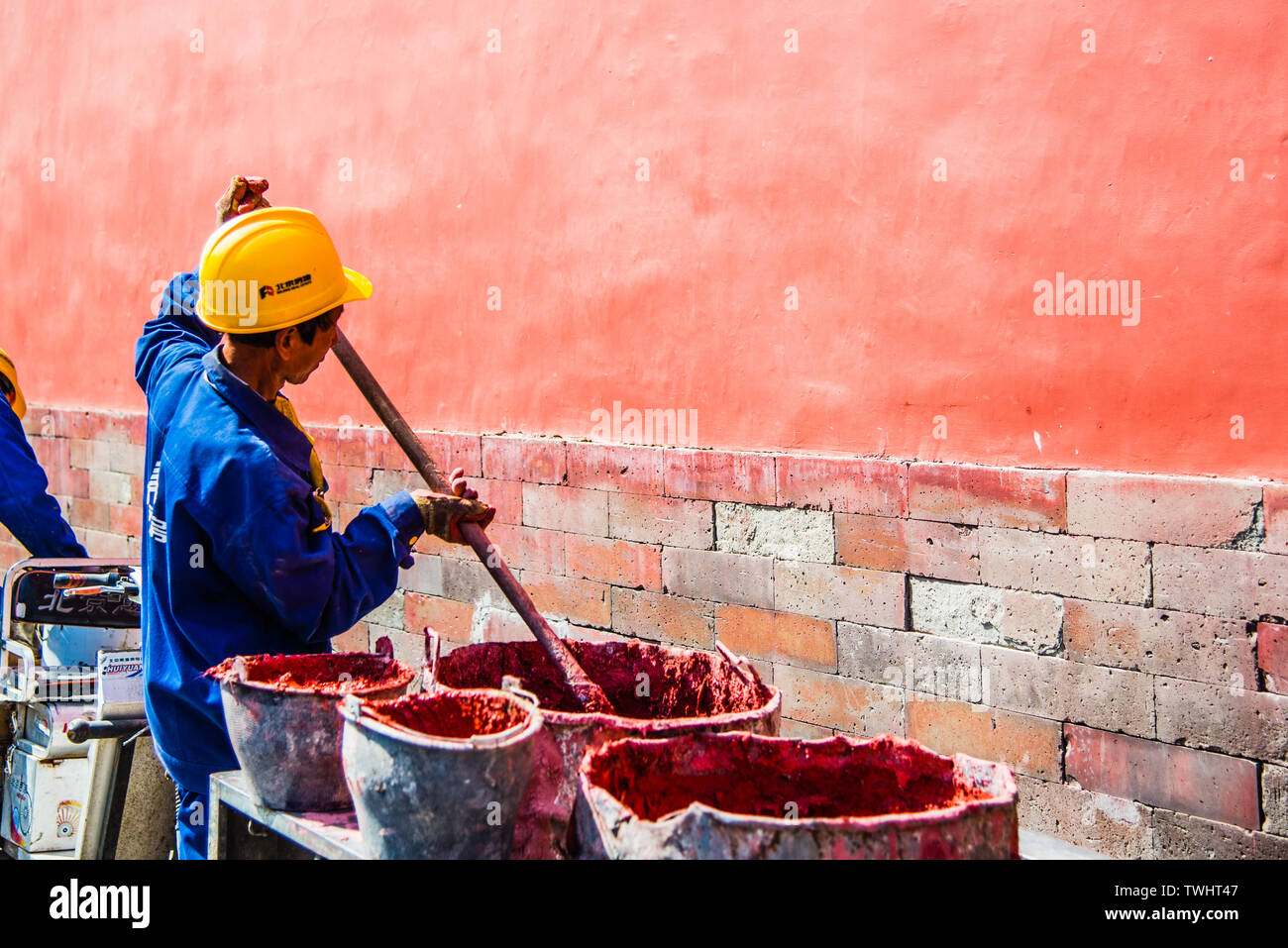 Daily worker hi-res stock photography and images - Alamy