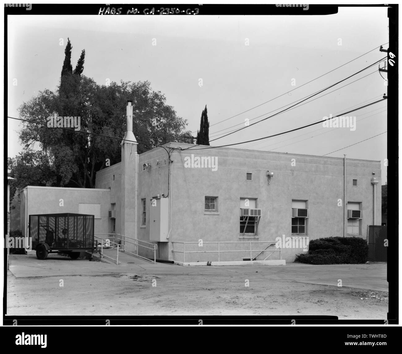 SHERIFF'S SUBSTATION WEST BACK AND SOUTH SIDE, CAMERA FACING NORTHEAST ...