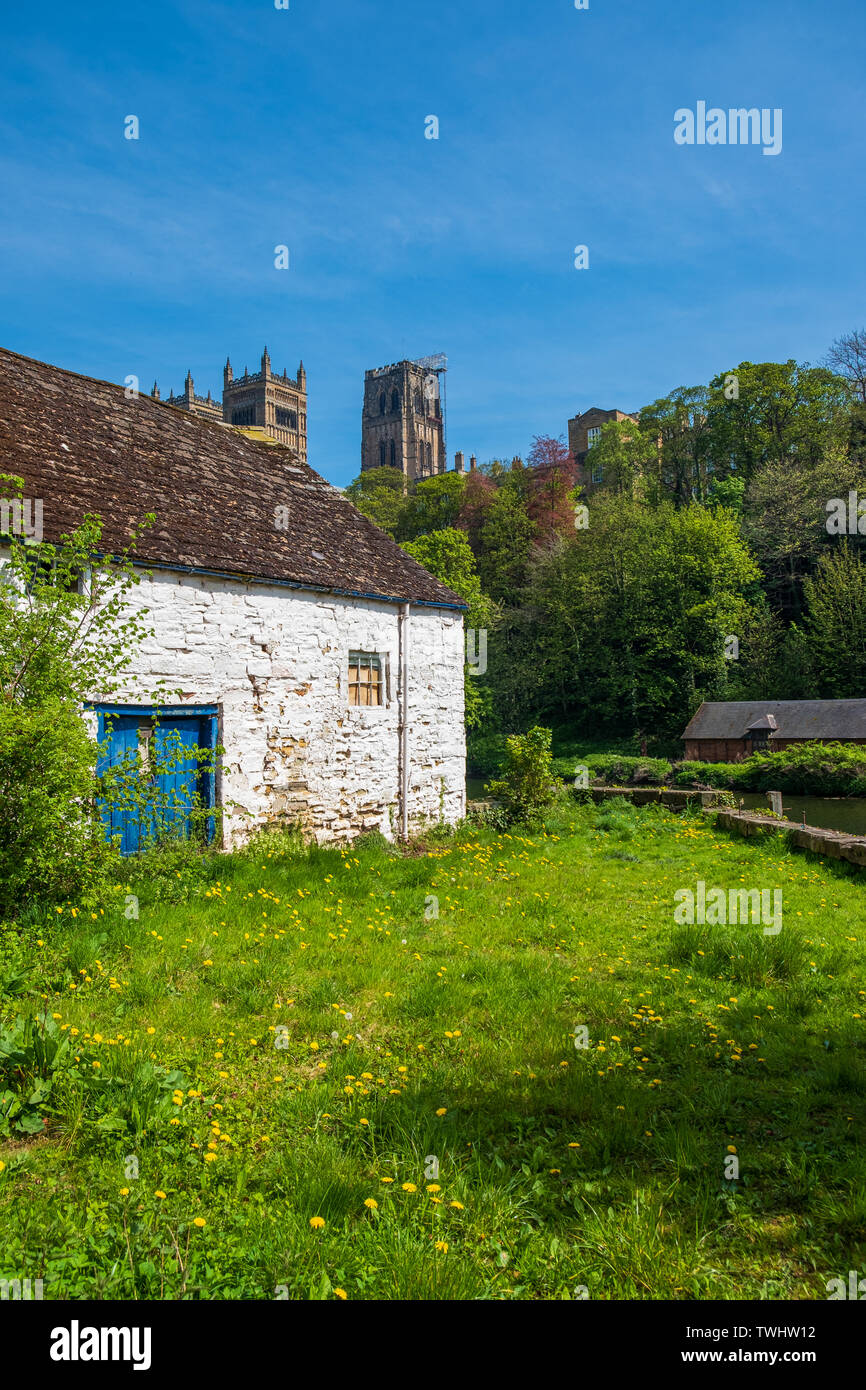 Beautiful spring scene of traditional buildings and Durham Cathedral in ...