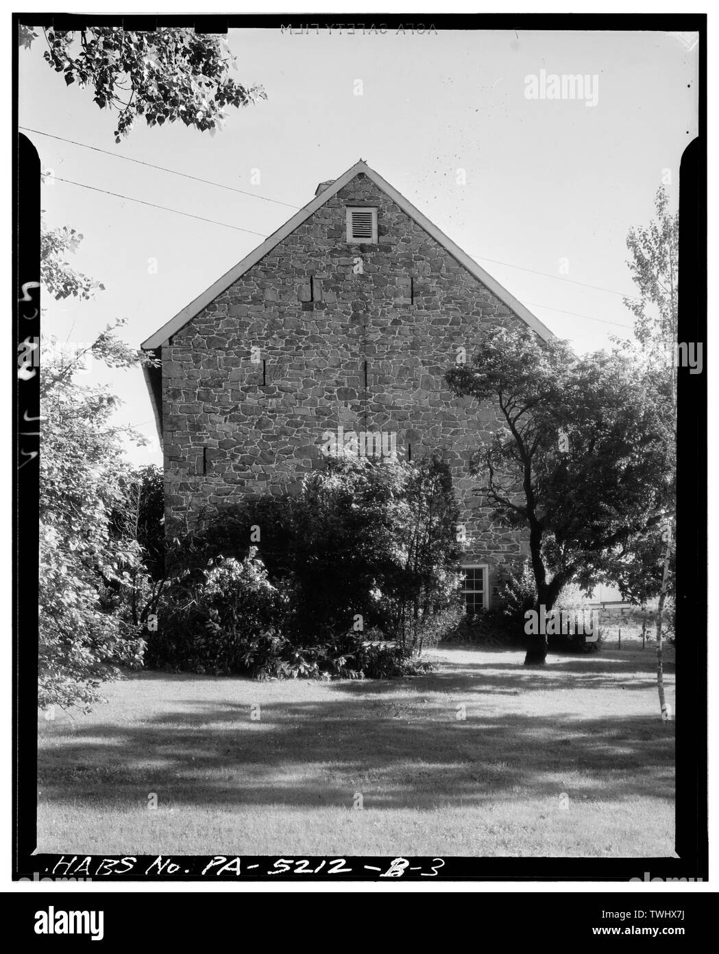 Bird in hand Black and White Stock Photos & Images - Alamy