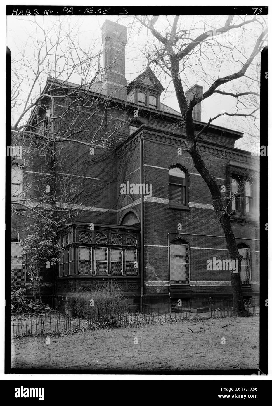 Historic philadelphia homes Black and White Stock Photos & Images - Alamy